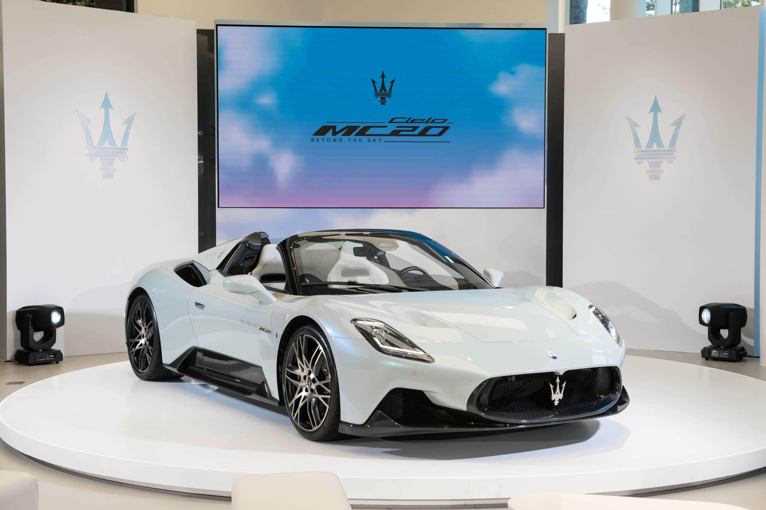售價 1,580 萬起 絕美敞篷 Maserati MC20 Cielo 全臺首秀 | SanjiNoir 黑侍樂讀