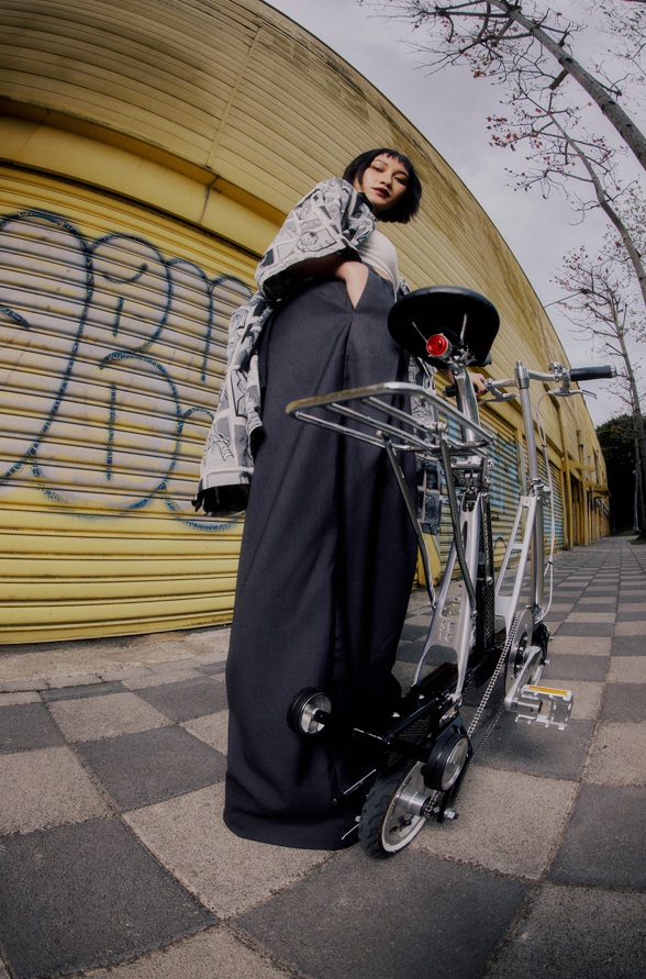 SEic CarryMe．Carry Every Day：城市輕騎美學回潮，經典折疊車重生 | SanjiNoir 黑侍樂讀