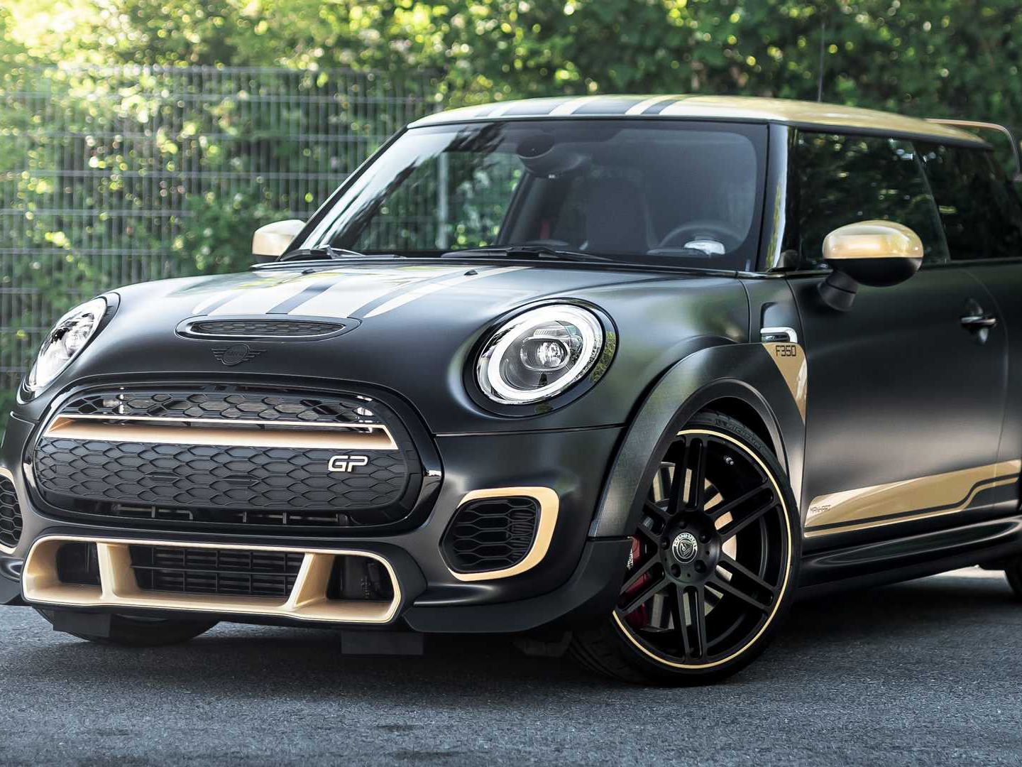 Manhart讓Mini JCW GP變成真正的大火力鋼砲 | SanjiNoir 黑侍樂讀