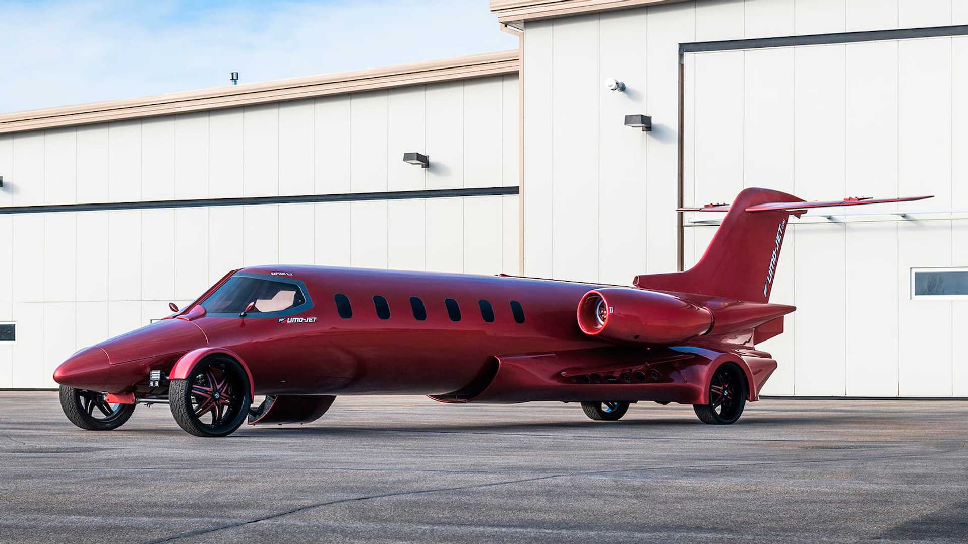 真正的陸地飛行禮車「Limo-Jet」準備要在拍賣會拍出了 | SanjiNoir 黑侍樂讀