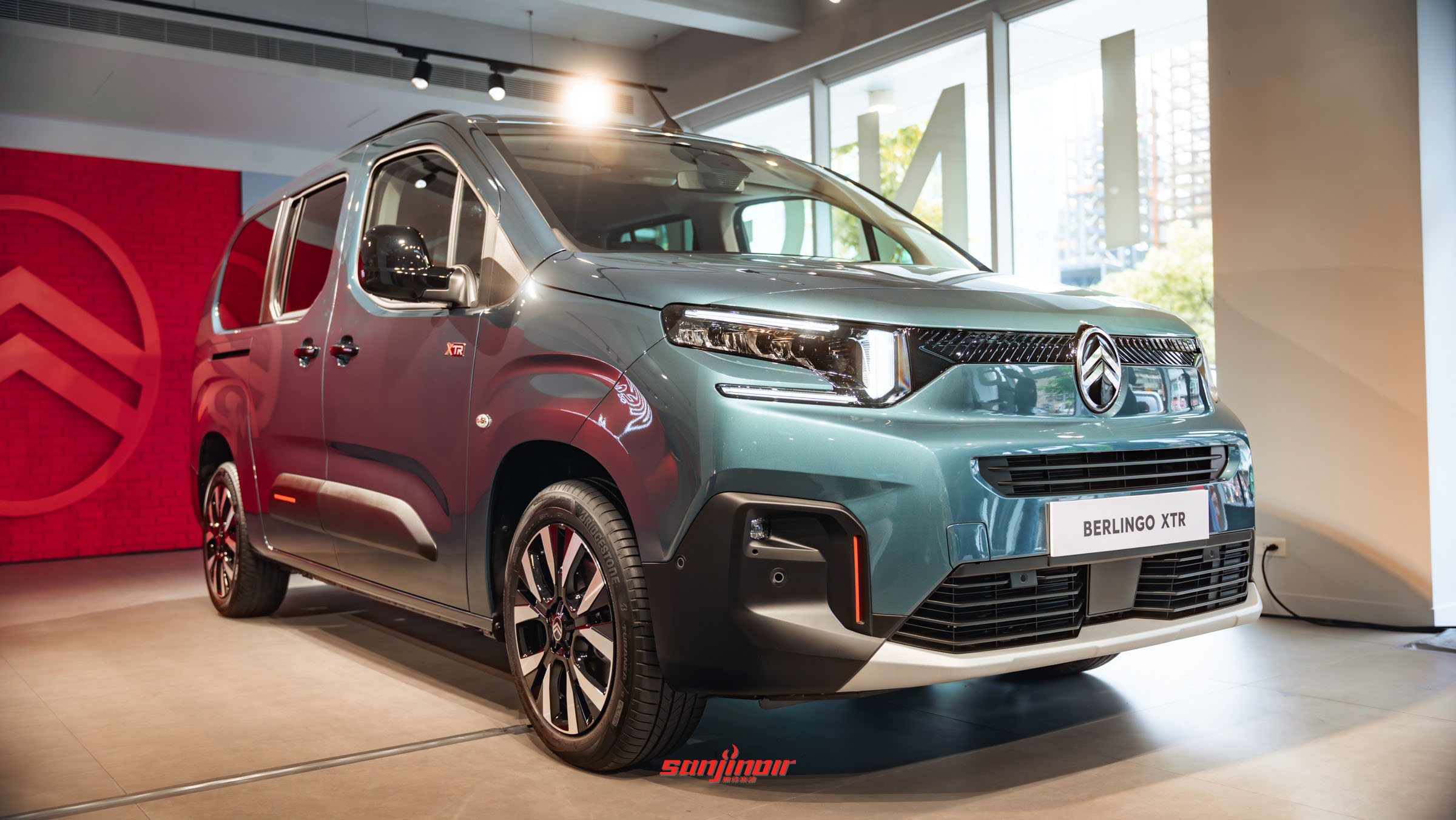 2025 Citroën Berlingo XTR XL壓軸上市！133.9萬續寫年度最佳法式型旅！ | SanjiNoir 黑侍樂讀