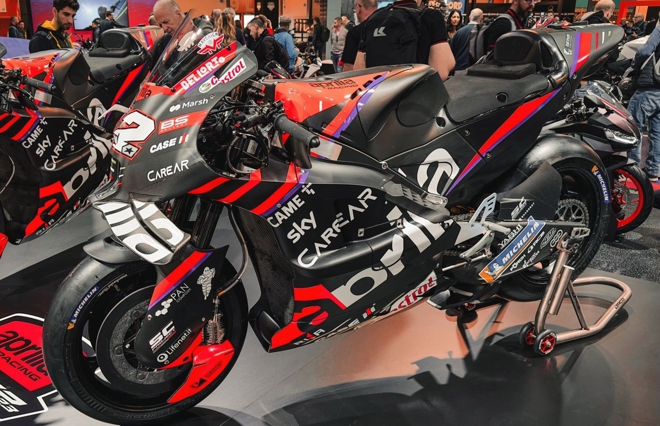 2023米蘭車展現場：地主品牌的武力展示！Aprilia敬獻RS 457雙缸仿賽、MotoGP廠車RS-GP！ | SanjiNoir 黑侍樂讀