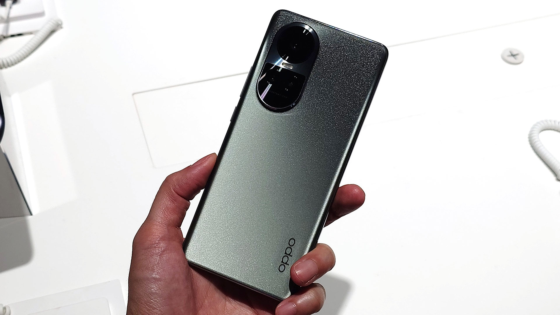 Oppo 7 | SanjiNoir 黑侍樂讀