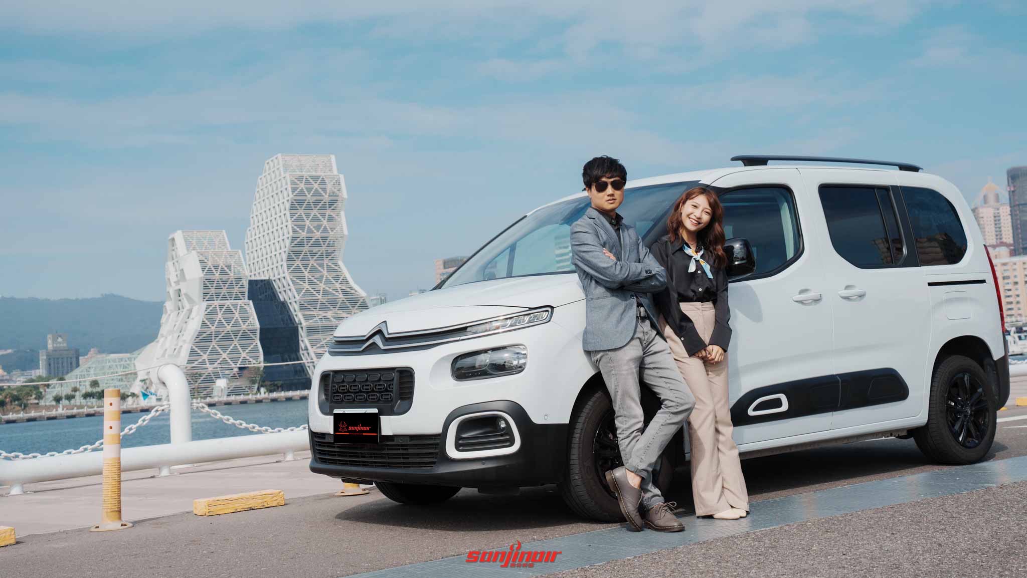 十二月 – 高雄，開著Citroen Berlingo在鋼鐵城市中品味法式優雅 | SanjiNoir 黑侍樂讀